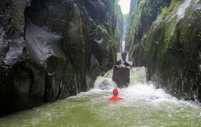 Satsada Waterfall | Deccan hikers and Outdoors